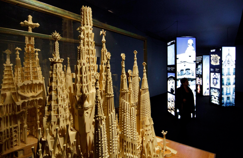 Pope advances sainthood cause of famed Spanish architect, five others | USCCB